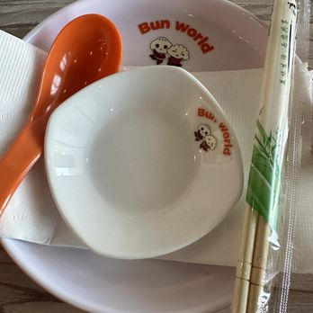 BUN WORLD - Updated July 2024 - 331 Photos & 121 Reviews - 1071 N ...