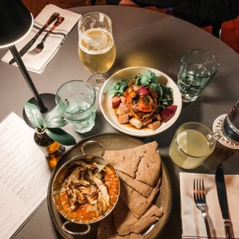 PHARM TABLE - Updated December 2024 - 1012 Photos & 413 Reviews - 611 S ...