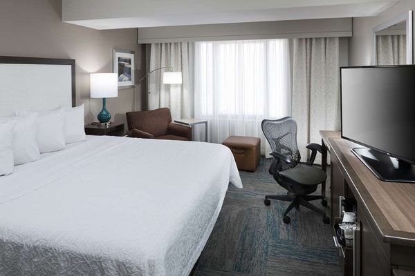 HAMPTON INN ST. LOUIS-DOWNTOWN AT THE GATEWAY ARCH - Updated January ...