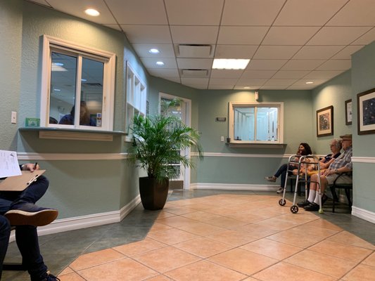 THE HAND INSTITUTE - Updated September 2025 - 11 Photos & 28 Reviews ...