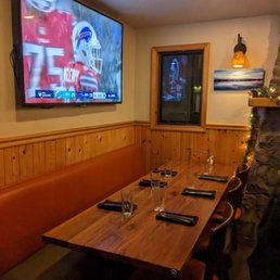 WHITECAPS PIZZA - Updated October 2025 - 584 Photos & 943 Reviews ...