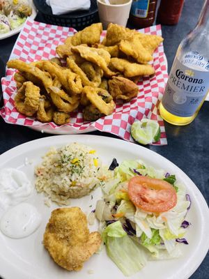 SPACEFISH MARISCOS - Updated July 2024 - 12 Reviews - 825 Paredes Ln Rd ...