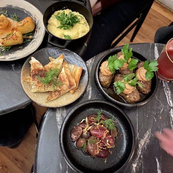 OTI - Updated January 2025 - 80 Photos & 29 Reviews - 40 Clinton St ...