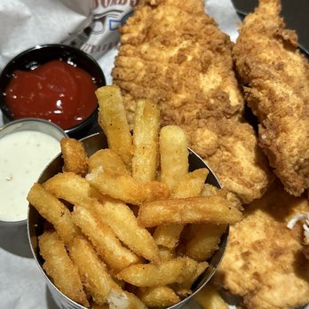 BOMBSHELLS RESTAURANT & BAR - Updated March 2025 - 267 Photos & 515 ...