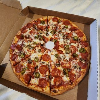 LOTSA MOTSA PIZZA - Updated June 2025 - 66 Photos & 200 Reviews - 164 E ...