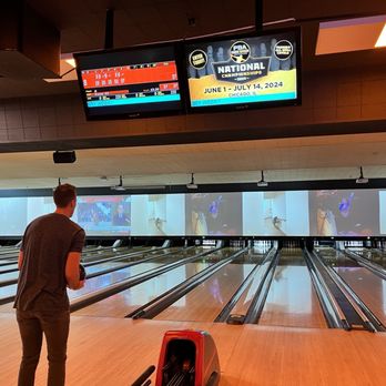 BOWLERO SOUTH BOULEVARD Charlotte, NC - Updated November 2024 - 18 ...