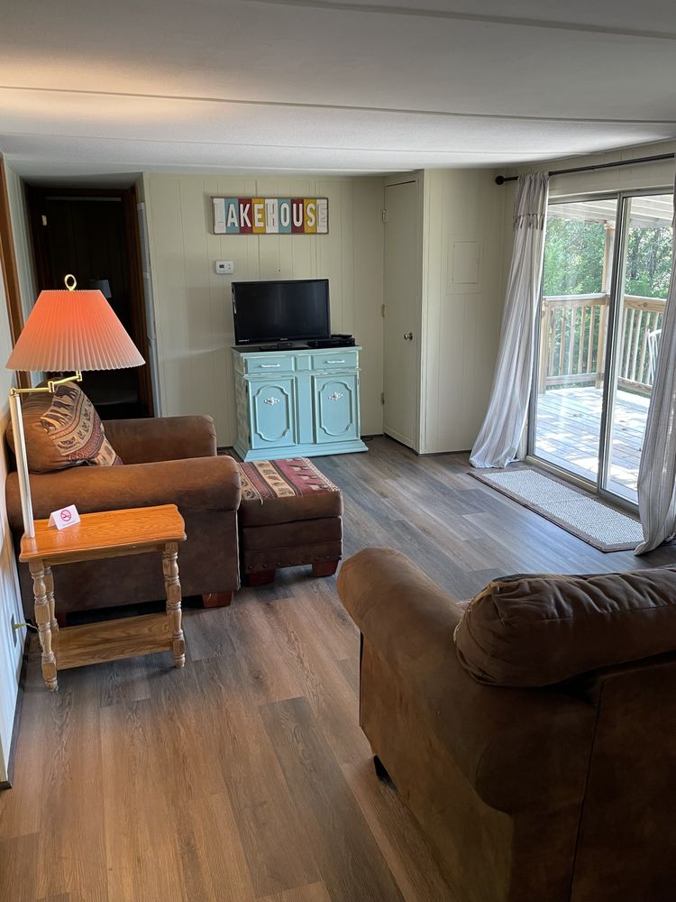 OAK RIDGE RESORT - Updated August 2025 - 20 Photos - 275 County Rd 106 ...