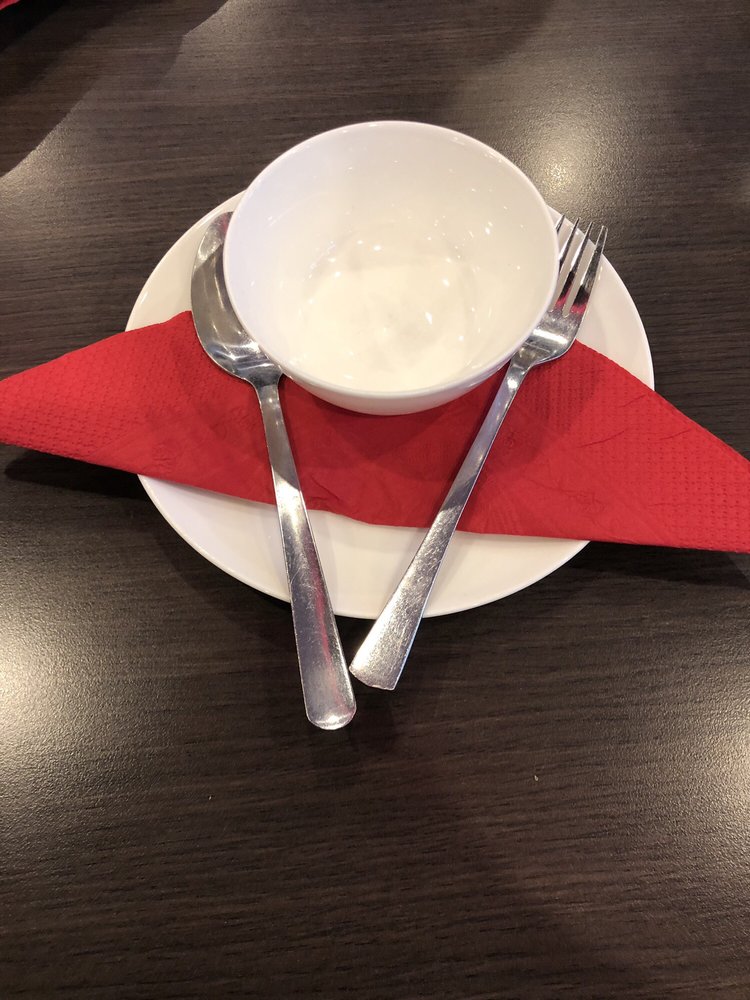 FAST WOK - Updated May 2025 - 51 Bermuda St, Mermaid Waters Queensland ...