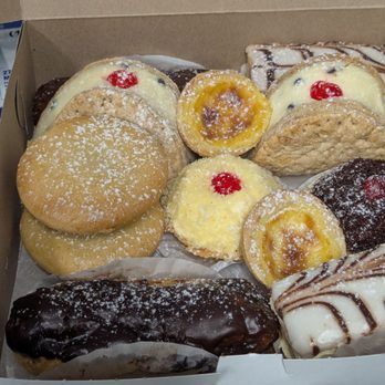 LYNDHURST PASTRY SHOP - Updated January 2026 - 653 Photos & 222 Reviews ...