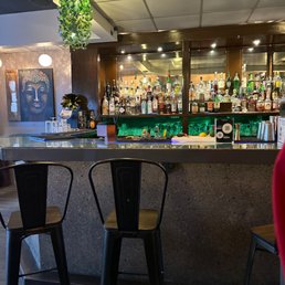 BARONESS ON BARONNE - Updated July 2025 - 346 Photos & 340 Reviews ...