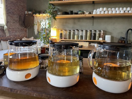TEA AT SHILOH - 10 Photos - 2035 Bay St, Los Angeles, California - Tea ...
