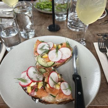 OUTERLANDS - Updated August 2024 - 3456 Photos & 2521 Reviews - 4001 ...