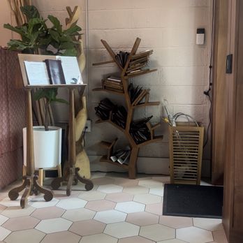 THE READING ROOM - Updated August 2024 - 72 Photos & 36 Reviews - 429 ...