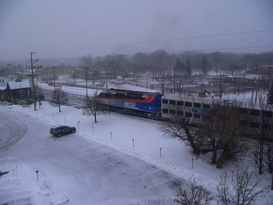NORTHBROOK METRA STATION - Updated October 2025 - 10 Reviews - 1401 ...