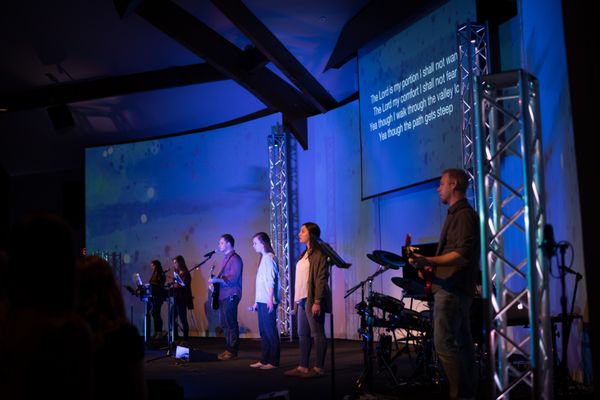 FORUM CHRISTIAN CHURCH - Updated October 2025 - 14 Photos - 3900 Forum ...