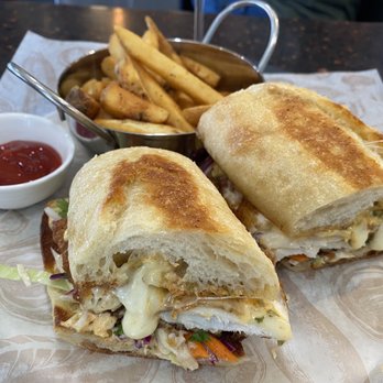 HOOKED MARKET & KITCHEN - Updated June 2025 - 370 Photos & 185 Reviews ...