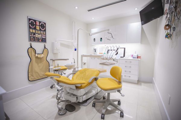 SUNNY DENTAL CLINIC - Updated January 2026 - 21 Photos - 1107 Bay ...