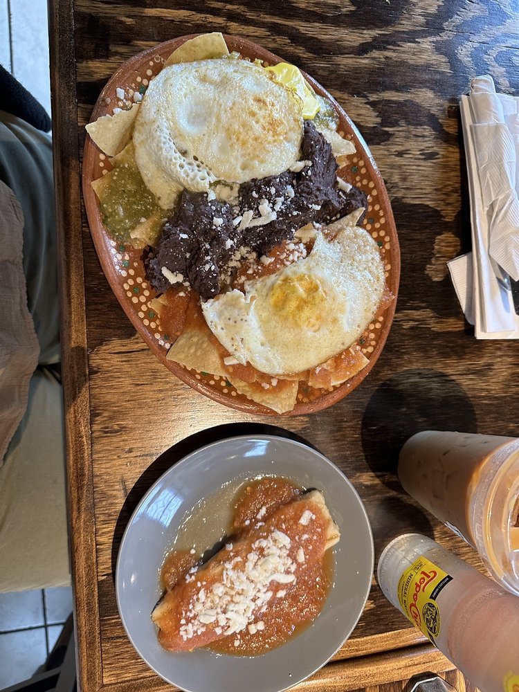 CAFÉ DE FRIDA - 1611 N Pine St, Florence, Alabama - Pancakes ...