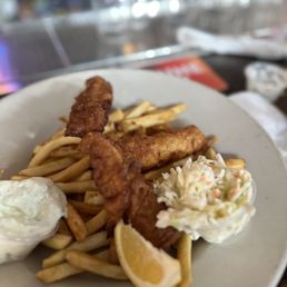 HAWKEYE’S BAR & GRILL - Updated October 2025 - 152 Photos & 396 Reviews ...