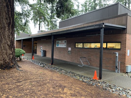 KINGSGATE LIBRARY - Updated October 2025 - 26 Photos & 25 Reviews ...