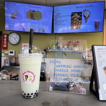 LOCO MOCO DRIVE INN - Updated October 2025 - 184 Photos & 128 Reviews ...