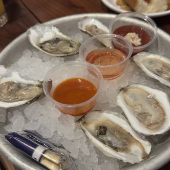 KING STREET OYSTER BAR - WASHINGTON - Updated October 2025 - 141 Photos ...