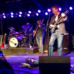 THE DOG HOUSE BAR AND GRILL - Updated December 2025 - 81 Photos & 52 ...