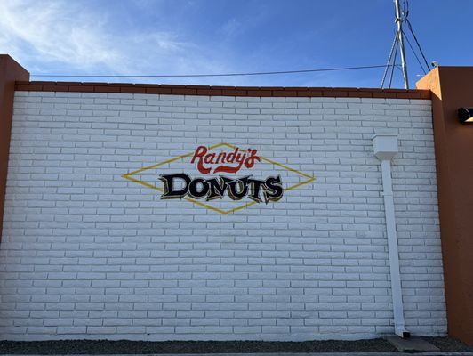 RANDY’S DONUTS - Updated September 2025 - 151 Photos & 140 Reviews ...