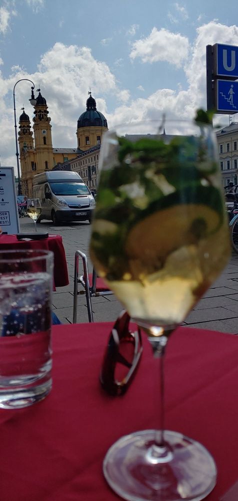 SCHUMANN’S BAR AM HOFGARTEN - 50 Photos & 94 Reviews - Odeonsplatz 6 ...