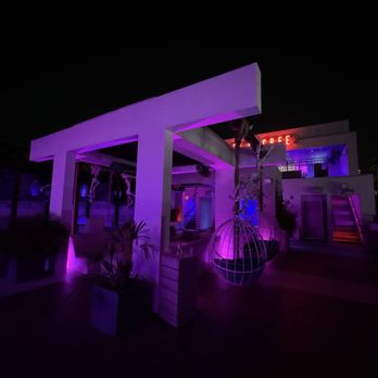 77 DEGREES ROOFTOP - Updated October 2025 - 152 Photos & 166 Reviews ...