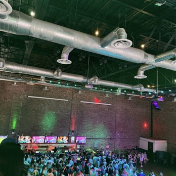 BILLY’S SPORTS BAR - Updated October 2025 - 201 Photos & 209 Reviews ...