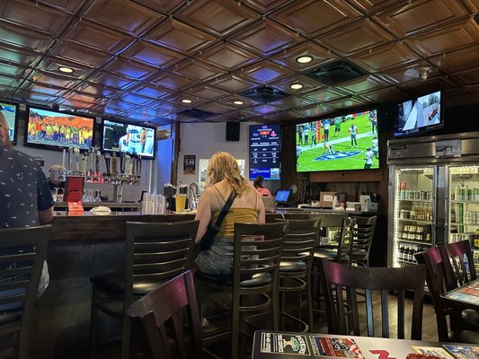 NORTH PARK LOUNGE - Updated August 2024 - 152 Photos & 205 Reviews ...