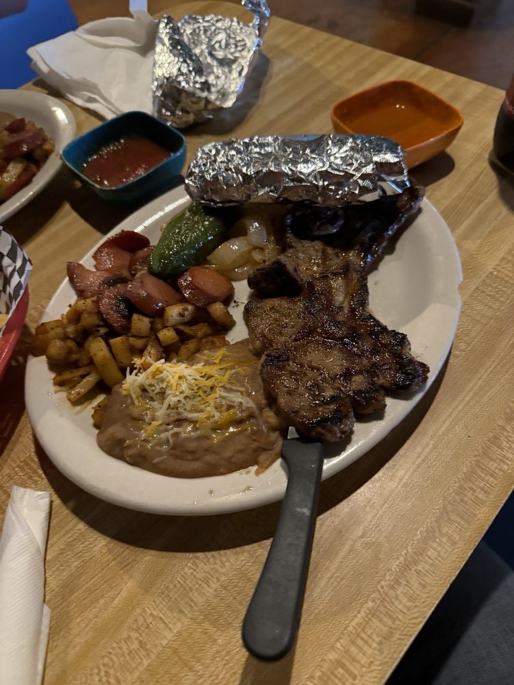 BURRI-TO-GO - Updated December 2025 - 12 Photos - 201-299 E Sammy Baugh ...