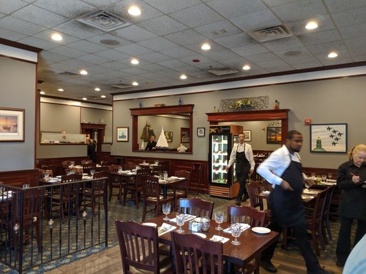 G & M RESTAURANT & LOUNGE - 2476 Photos & 3151 Reviews - 804 N Hammonds ...