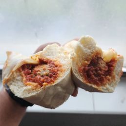 METRO DELI - Updated December 2025 - 128 Photos & 109 Reviews - 104 S ...