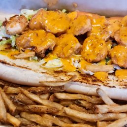 THE FISHIN’ PIG - Updated November 2025 - 854 Photos & 505 Reviews ...