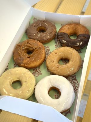 DESERT DONUTS - Updated November 2024 - 150 Photos & 24 Reviews - 8501 ...