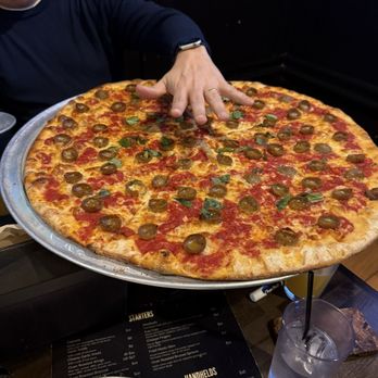 WAYNE ALE HOUSE & PIZZA - Updated December 2025 - 111 Photos & 90 ...