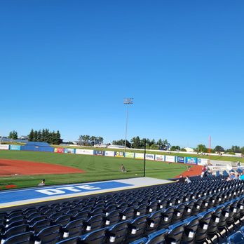 TRAVERSE CITY PIT SPITTERS - Updated December 2025 - 22 Photos & 24 ...