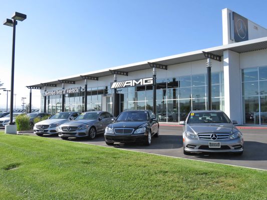 Mercedes Benz Santa Clarita