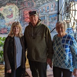 POUNDS - Updated August 2025 - 135 Photos & 143 Reviews - 6 Broadway N ...