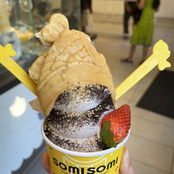 SOMISOMI - Updated July 2024 - 636 Photos & 347 Reviews - 305 N Harbor ...