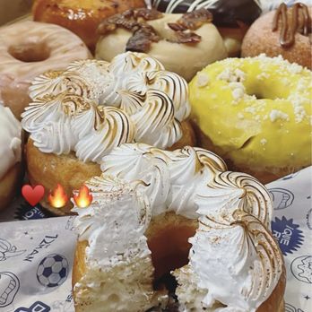 DOCE DONUT CO - Updated December 2024 - 47 Photos & 30 Reviews - 2305 ...