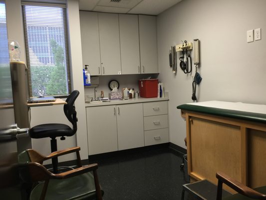 ALLAN D. SINGER MD - Updated December 2025 - 32 Reviews - 3440 Lomita ...