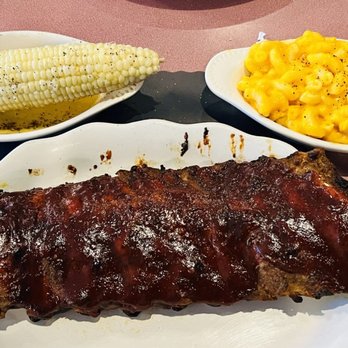 COSTAS INN - Updated October 2025 - 527 Photos & 438 Reviews - 4100 N ...