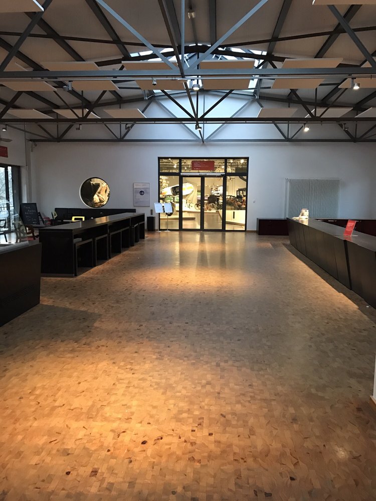 SCIENCE CENTER SPECTRUM - Updated June 2025 - 37 Photos - Möckernstr ...