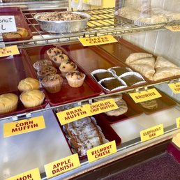 FLANDERS DONUT & BAKE SHOP - Updated April 2025 - 128 Photos & 174 ...