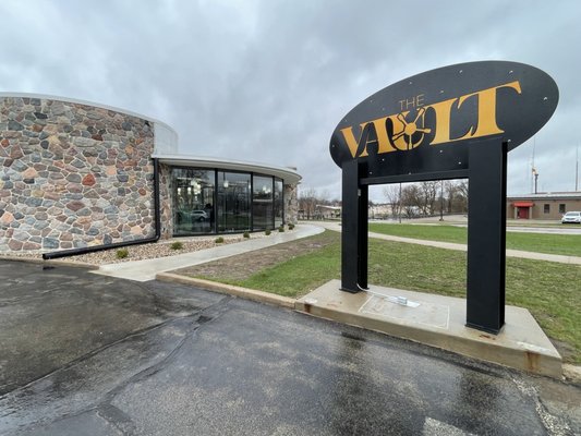 THE VAULT - Updated December 2025 - 14 Photos - 60 10th St ...