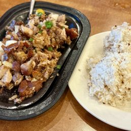 MAX’S RESTAURANT - WAIPAHU - Updated December 2025 - 1352 Photos & 490 ...