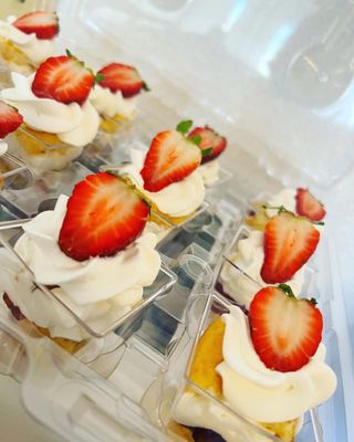A DELICACY DESSERTS - 10 Photos - Las Vegas, NV - Yelp